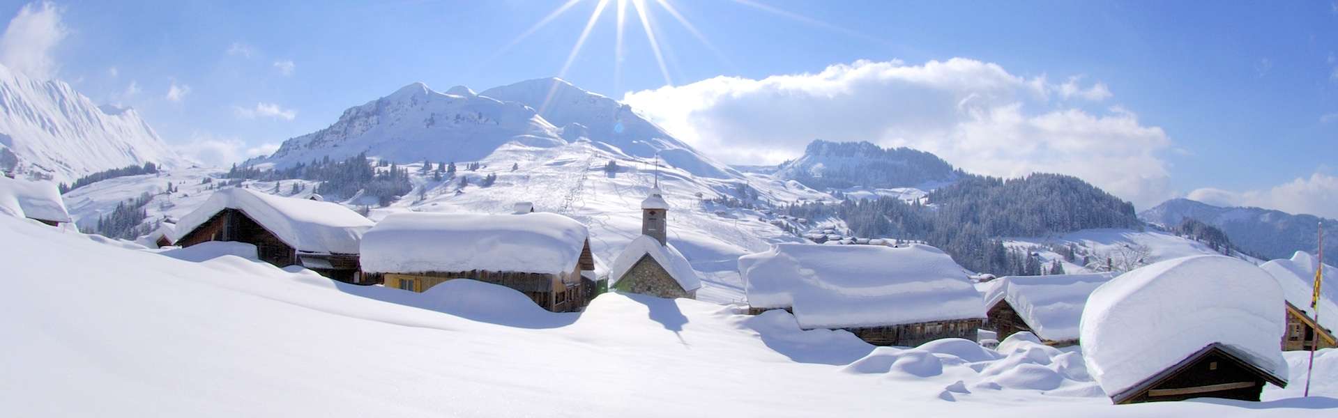 grand bonard cabins and chalet holiday | logcabinholidays.com